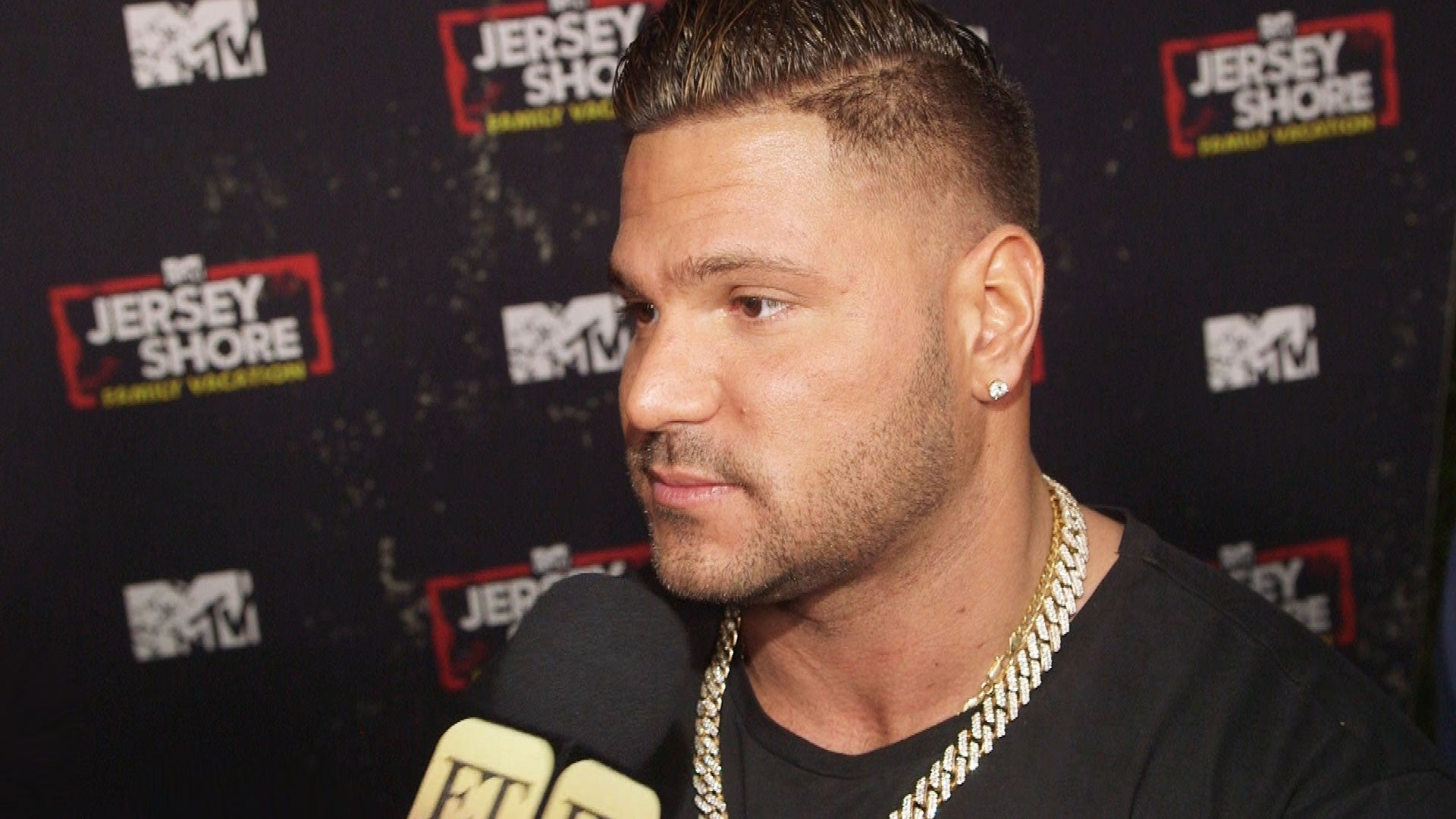 90 Day Fiance's Tim Malcolm Addresses Questions About His Gender ...