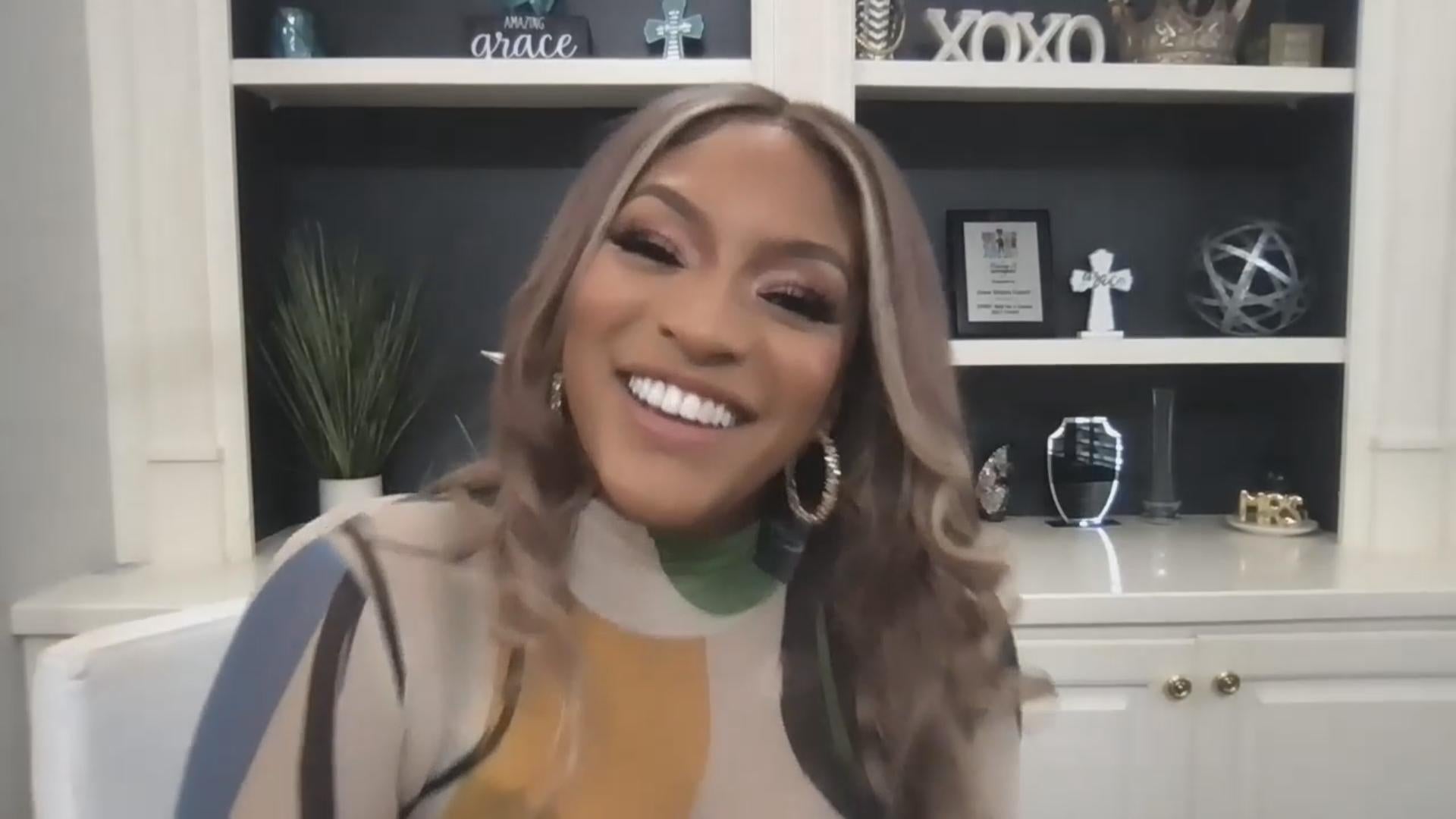 Tia and Tamera Mowry Unite Their Entire Family For the 'Best ...