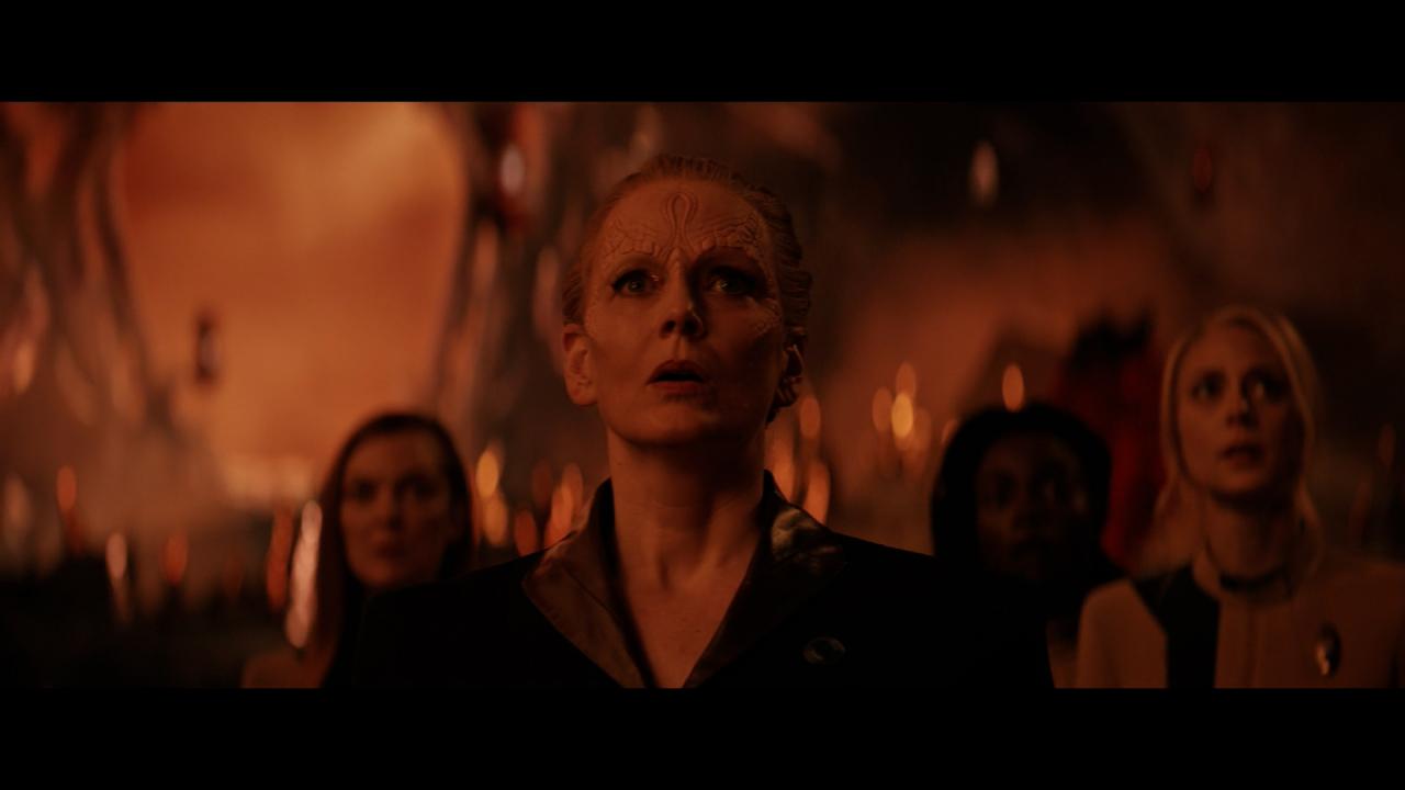 WATCH: Star Trek: Discovery - Captain Pike Reunites with Vina on Talos ...